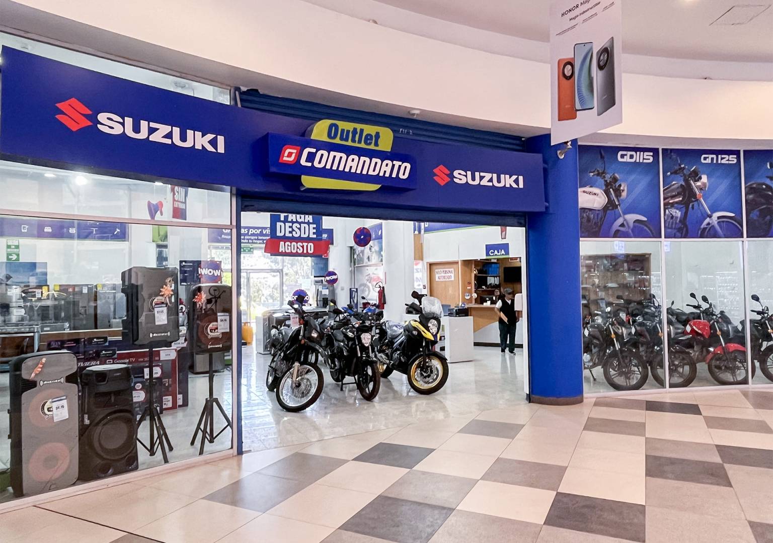 OUTLET COMANDATO – Centro Comercial El Recreo