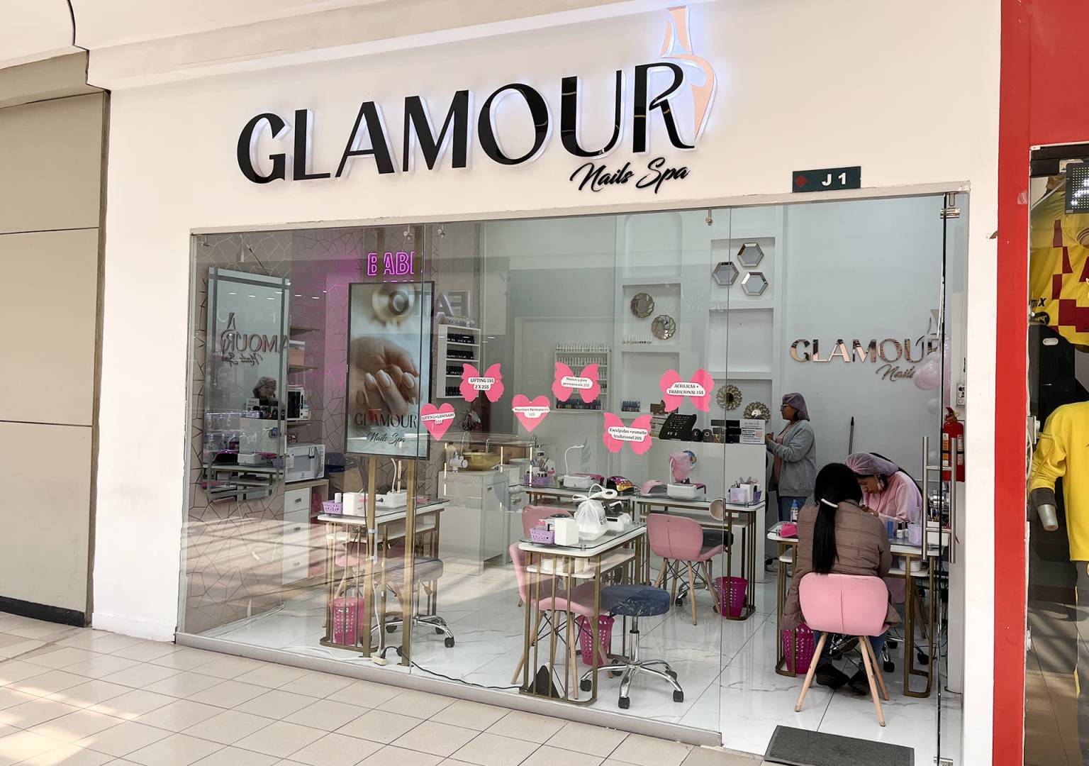 GLAMOUR – Centro Comercial El Recreo