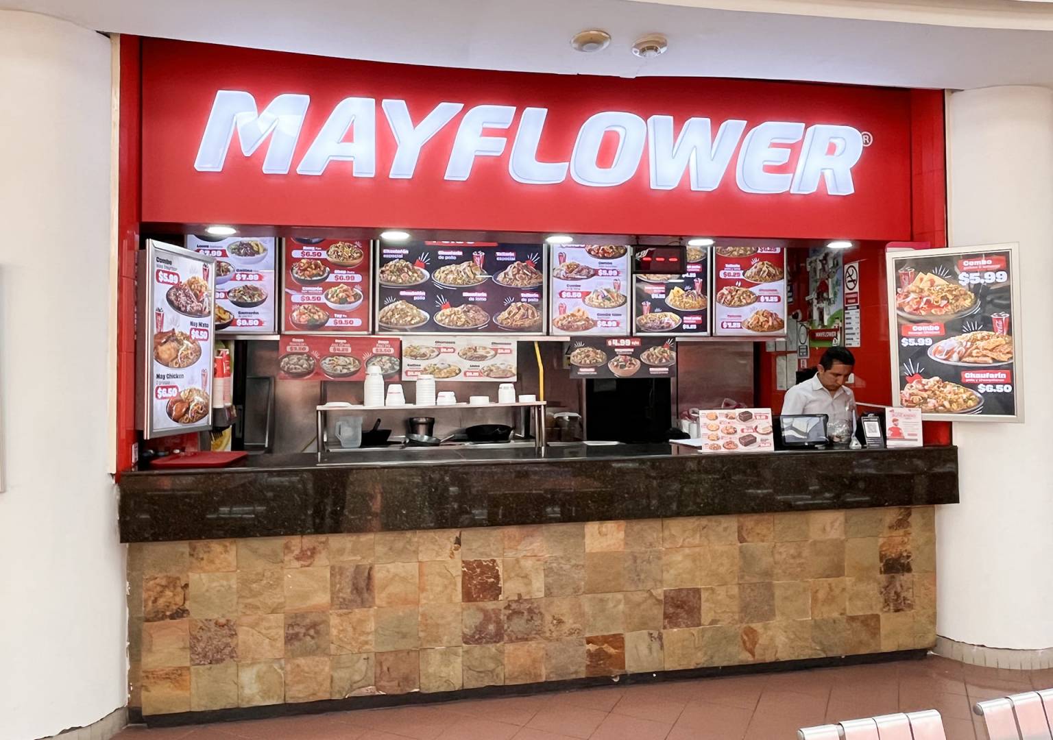 MAYFLOWER – Centro Comercial El Recreo